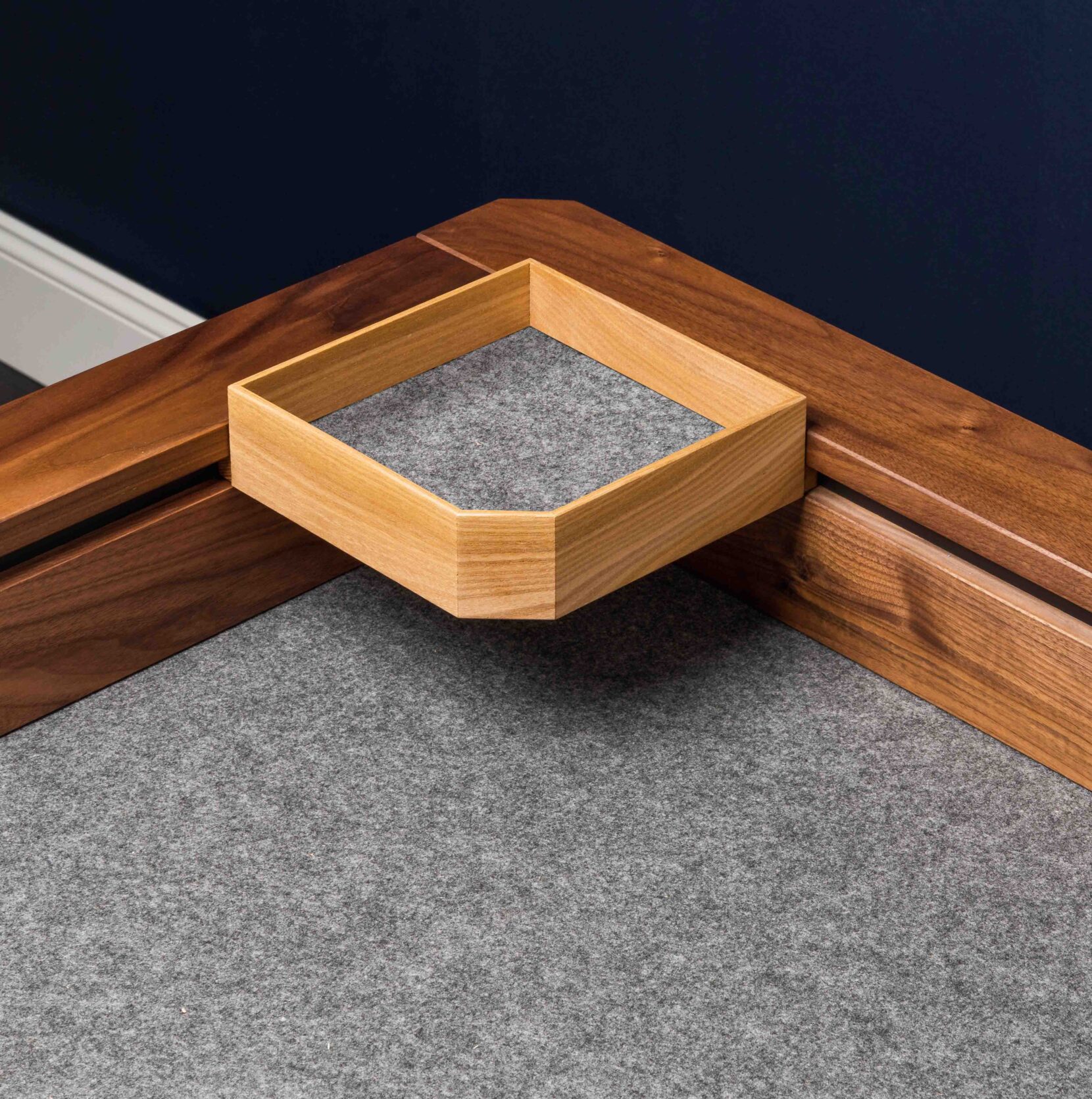 Corner Dice Tray - Wyrmwood